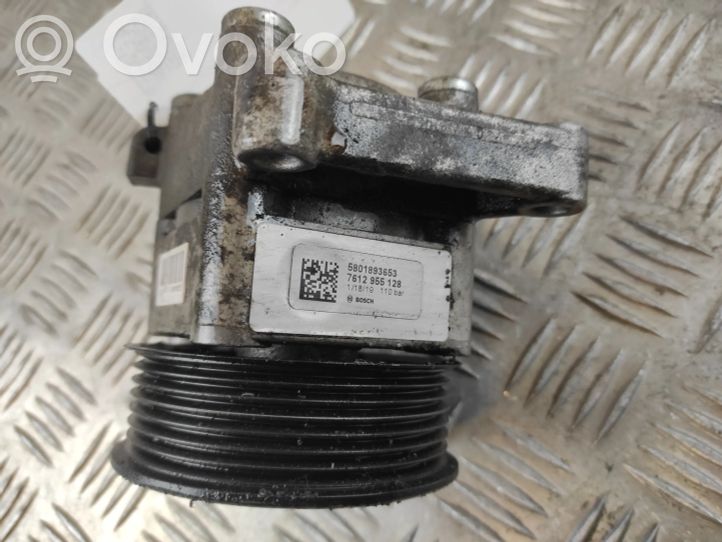 5801893653 Iveco Daily 6th gen Power steering pump, 159.00 € | RRR