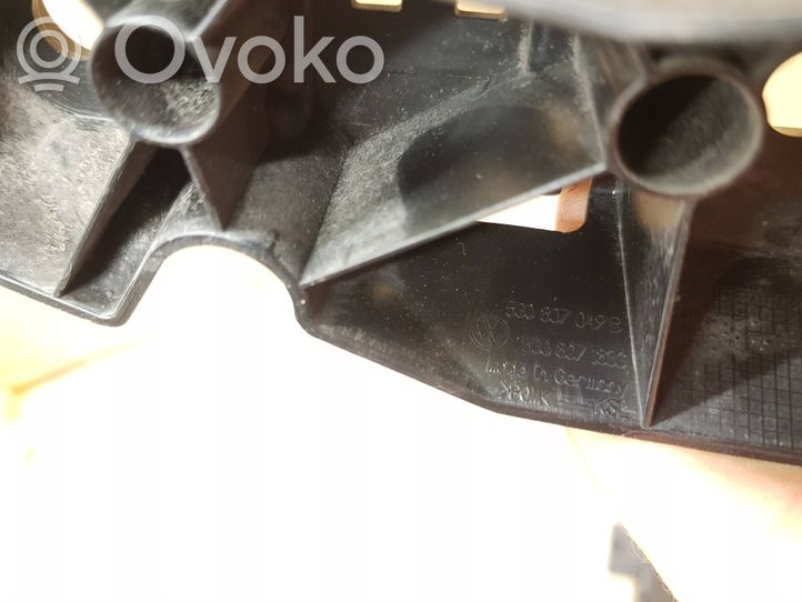 5G0807049B Volkswagen Golf VII Front bumper mounting bracket, 19.99 € | RRR