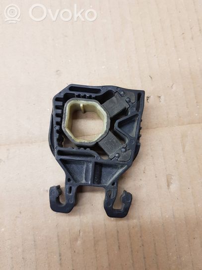 5Q0121367F Volkswagen Golf VII Fixation de radiateur, 24.99 € | OVOKO