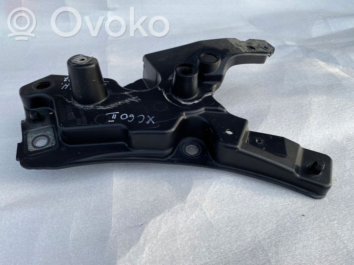 32211307 Volvo XC60 Fender mounting bracket, 47.79 € | RRR