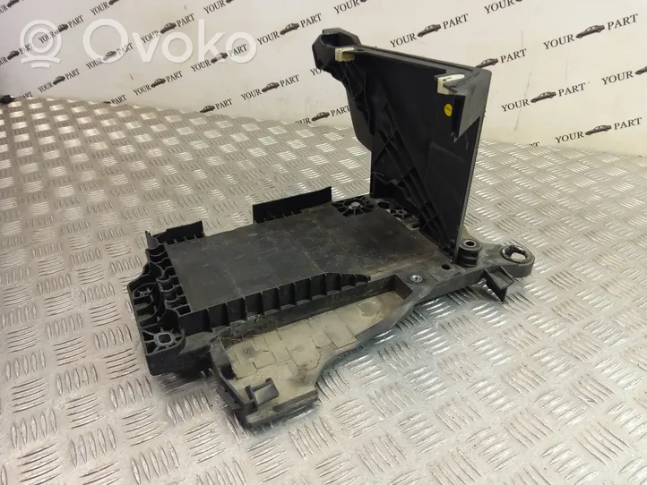 7419826 BMW X1 F48 F49 Battery tray, 120.00 € | RRR