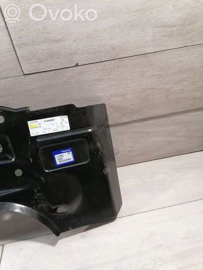 31448857 Volvo XC60 Tailgate trim, 283.84 € | RRR