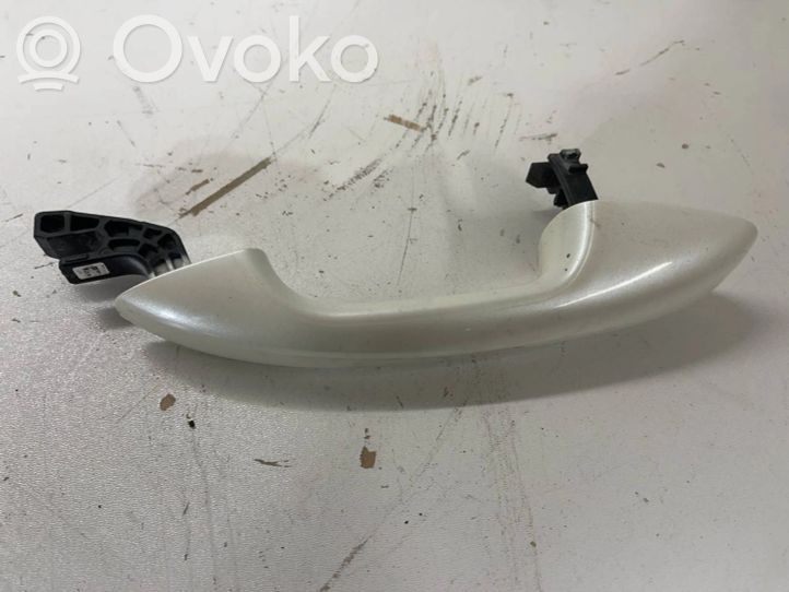 A0997601559 Mercedes-Benz C W205 Front door exterior handle, 10.00 € | RRR