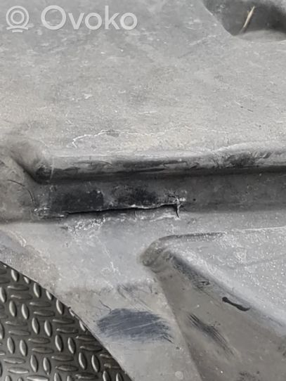 A2126903030 Mercedes-Benz E W212 Pare-boue passage de roue avant, 30.00 ...