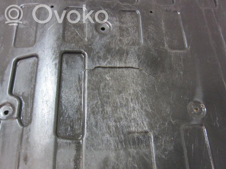 51757213662 BMW X3 F25 Engine splash shield/under tray, 95.52 € | RRR