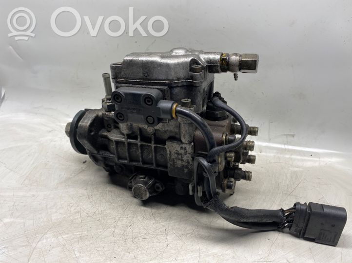 038130107d Volkswagen Golf IV Pompe d'injection de carburant à haute pression, 40.00 € | OVOKO