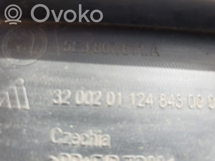 5E3807611A Skoda Octavia Mk4 Etupuskurin alustan pohjalevy, 80.00 € | OVOKO