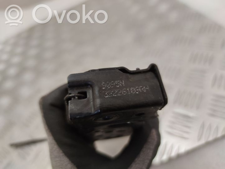 32226109 Volvo XC60 Serrure de capot, 75.00 € | OVOKO