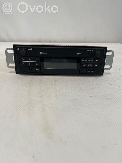 280215396R Renault Master III Radio/CD/DVD/GPS head unit, 78.20 € | RRR