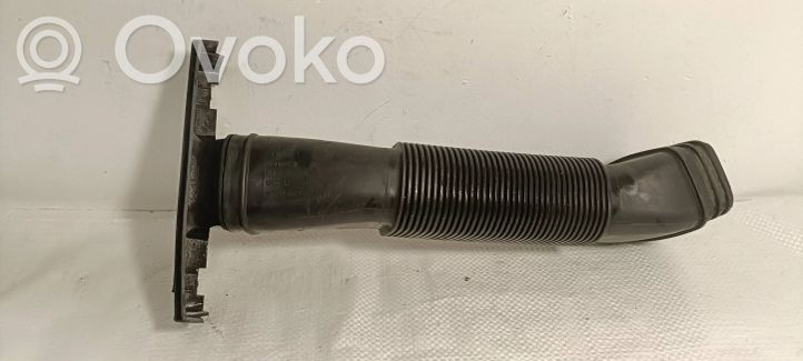 6R0129618 Skoda Roomster (5J) Air intake duct part, 11.00 € | RRR