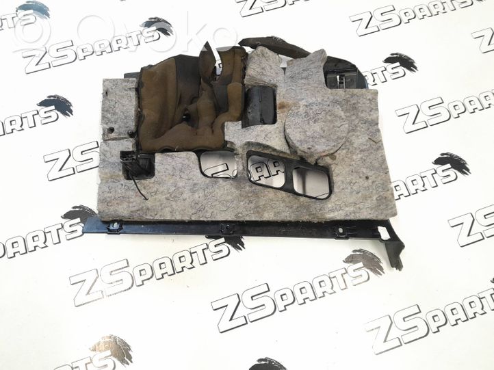 7059285 BMW 3 E90 E91 Dashboard lower bottom trim panel, 20.00 € | RRR