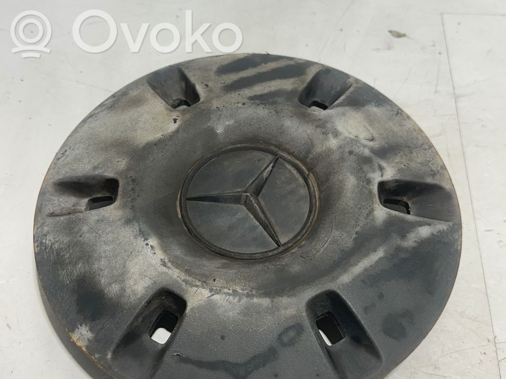 A9064010025 Toyota Prius (XW30) Enjoliveur d’origine, 2,50 € | OVOKO
