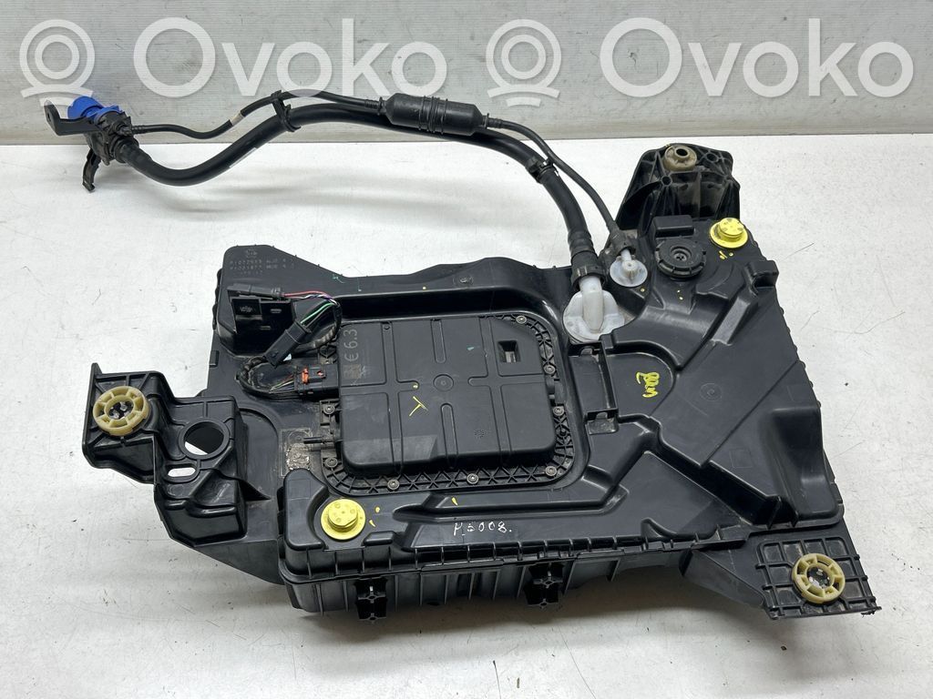 P1002559 Peugeot 308 AdBlue liquid reservoir, €449.59 | RRR