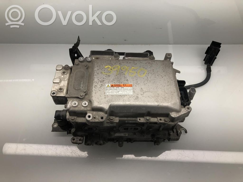 G92A042040 Toyota RAV 4 (XA40) Convertisseur / inversion de tension ...