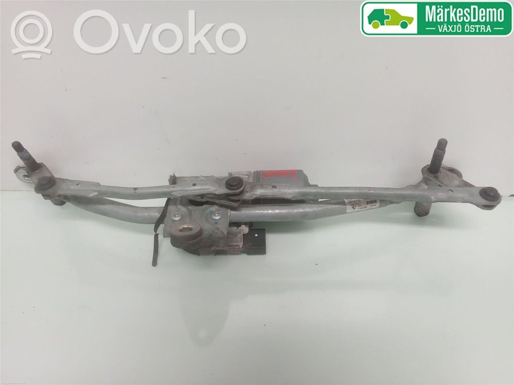 61615A3EDC6 BMW X4 F26 Pyyhkimen moottori, 111,16 € | OVOKO