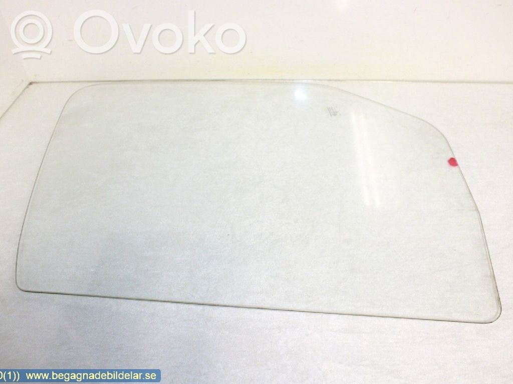 A9067250010 Mercedes-Benz Sprinter W906 Front door window glass four ...