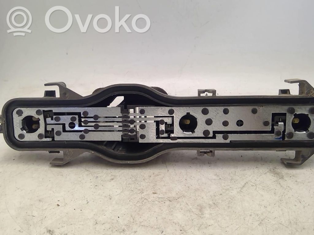 Renault Espace IV Porte ampoule de feu arrière, 20,00 € | OVOKO