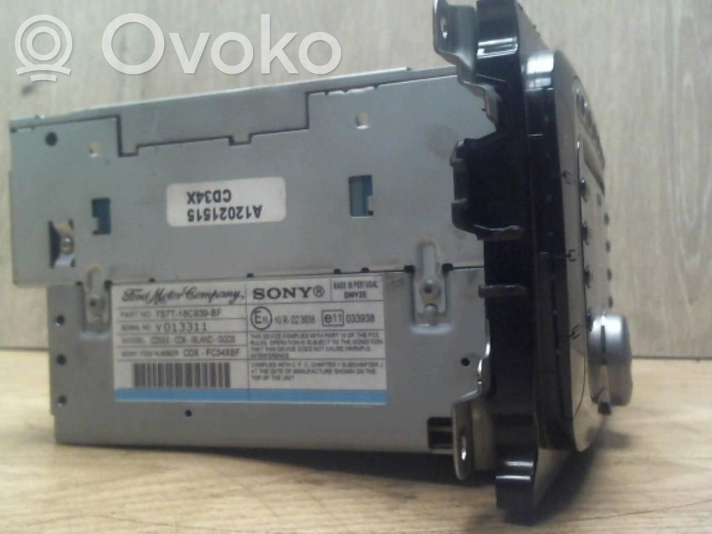 1805704 Ford Mondeo MK IV Radio/CD/DVD/GPS head unit, €138.00 | RRR