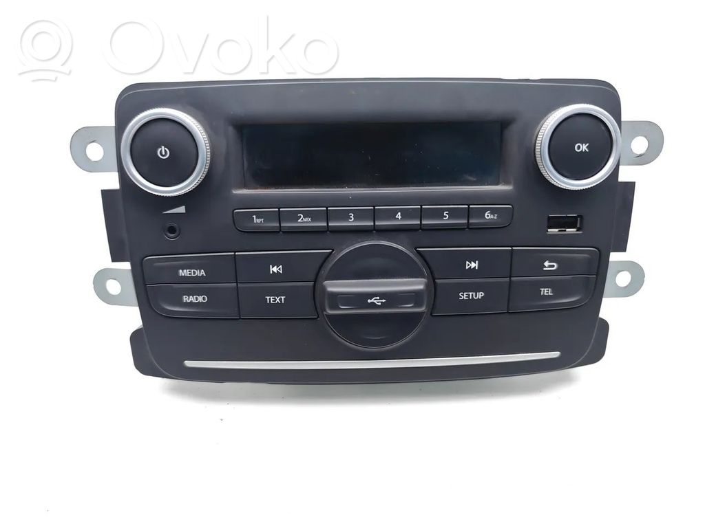 281154137R Dacia Duster II Unité principale radio / CD / DVD / GPS, 62 ...
