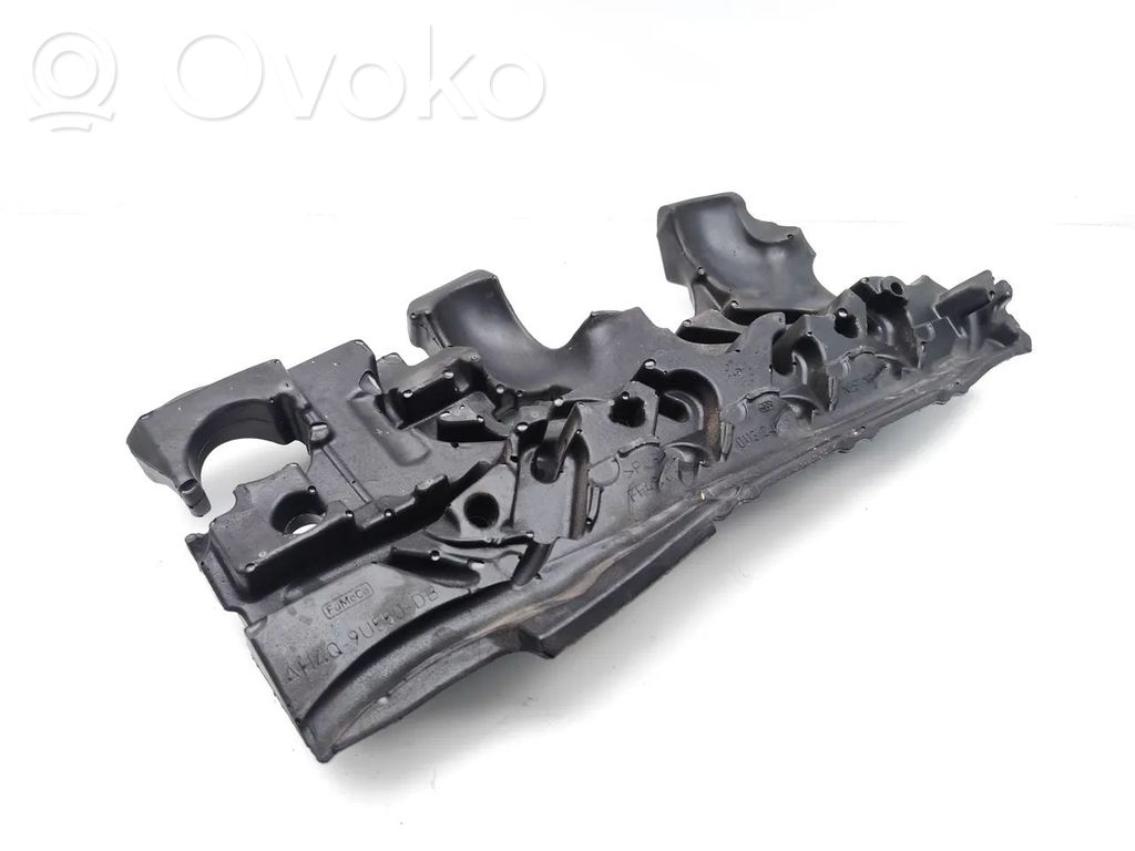 Heat shield in engine bay AH4Q9U550DB