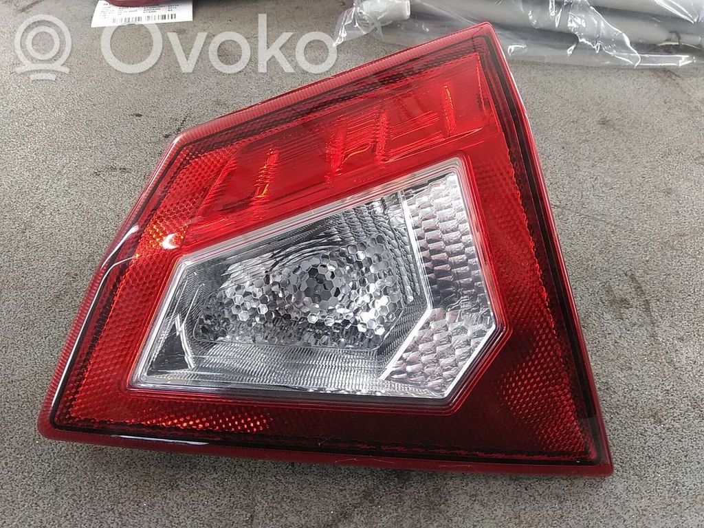 36254-54P00-000 Suzuki Vitara (LY) Ampoule, feu stop / feu arrière, 77 ...