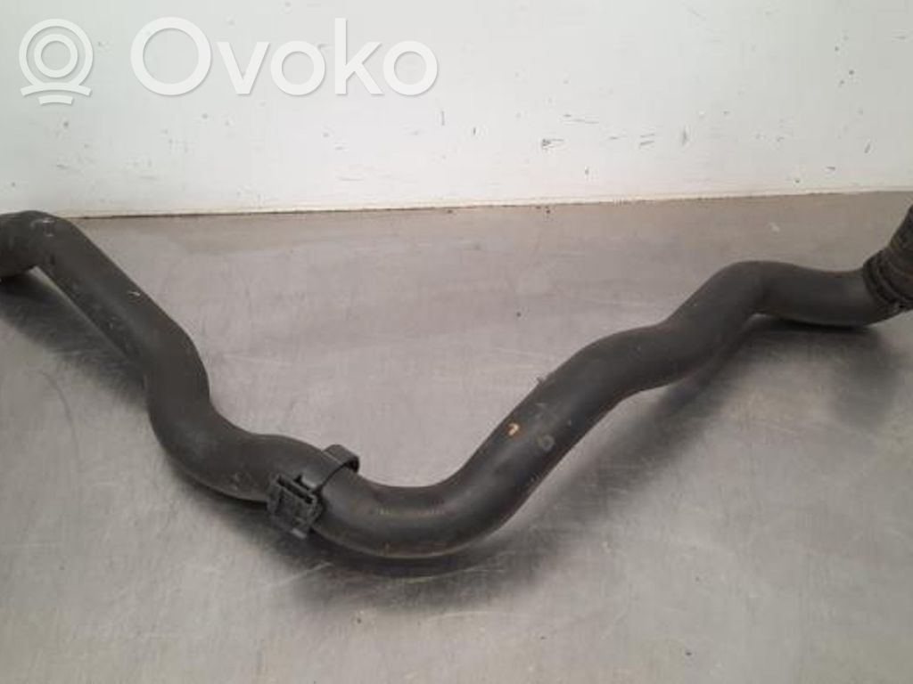 A2465010382 Mercedes-Benz A W176 Moottorin vesijäähdytyksen putki/letku ...