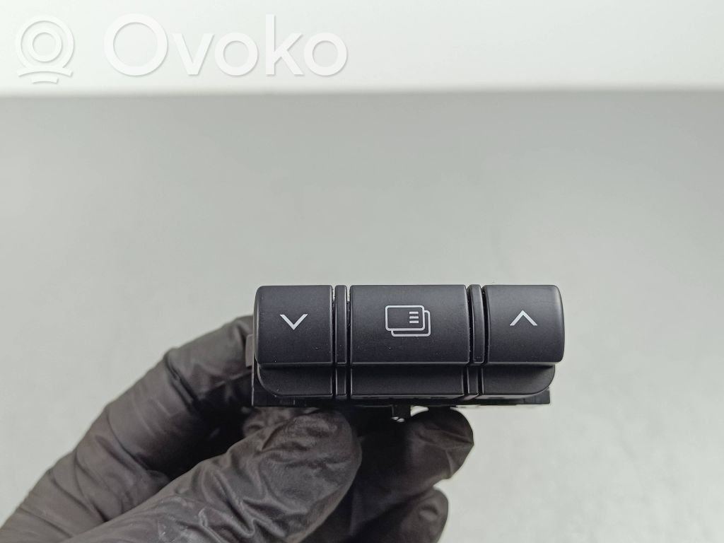 Mitsubishi Eclipse Cross Muut kytkimet/nupit/vaihtimet, 15,00 € | OVOKO