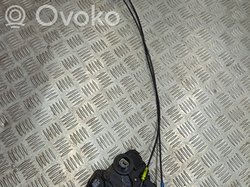 Toyota Avensis T250 Front door lock, €15.00 | RRR