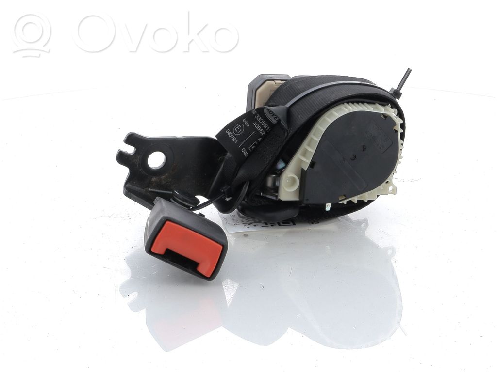 LR043867 Land Rover Freelander 2 - LR2 Rear seatbelt, €40.00 | RRR