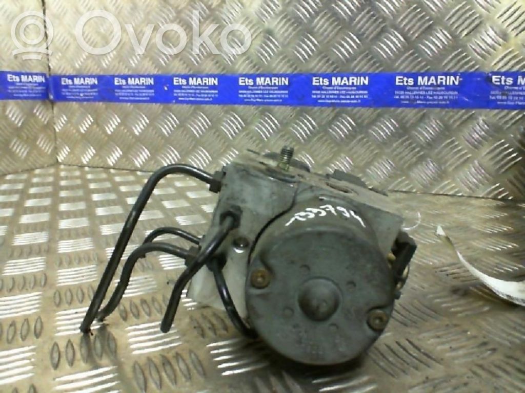 8E0614111AN Audi A4 S4 B5 8D Pompe ABS, 123,00 € | OVOKO