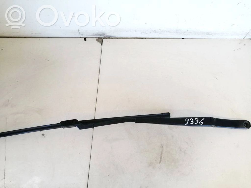 13289888 Opel Astra J Front wiper blade arm, €15.00 | RRR