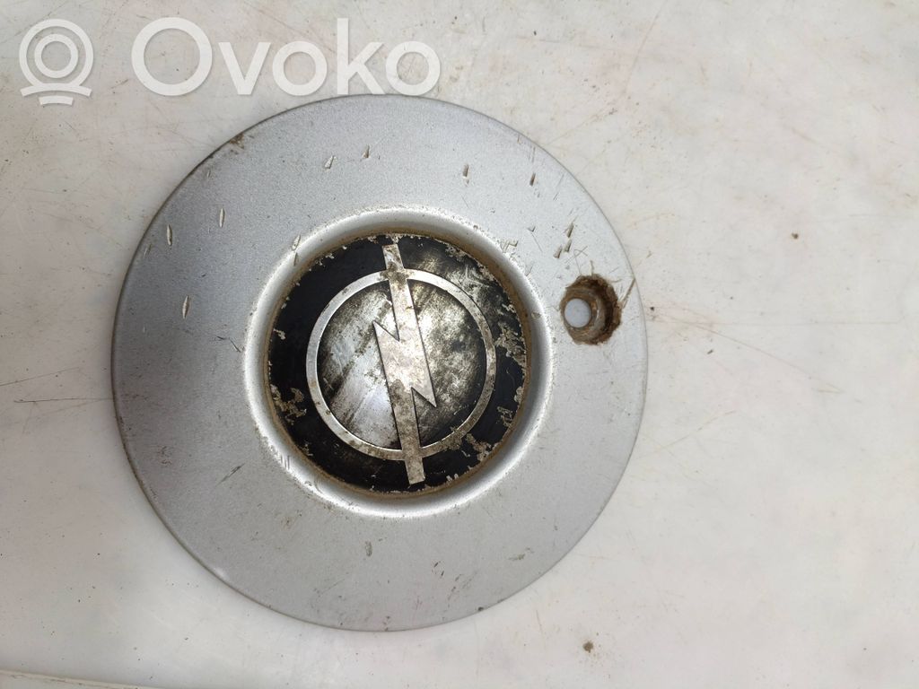 90445782 Opel Omega B1 Enjoliveur d’origine, 5,00 € | OVOKO