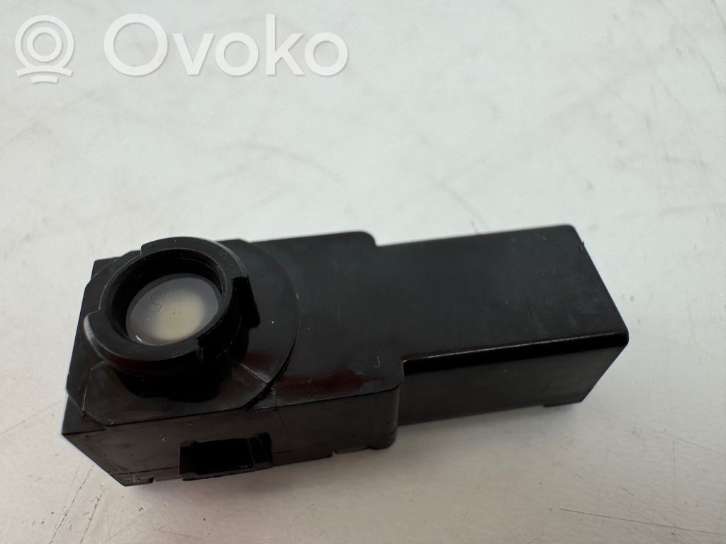 C14 Toyota Yaris Cross Other front door trim element, €10.00 | RRR