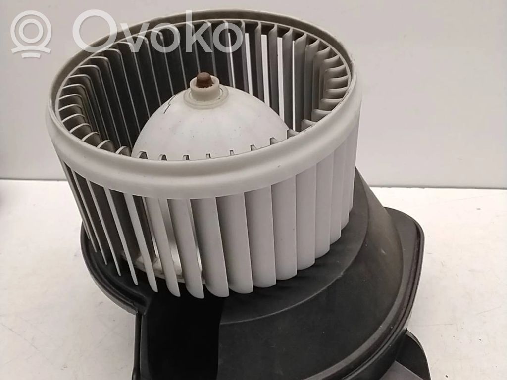 77364956 Fiat Punto (199) Heater fan/blower, €45.00 | RRR