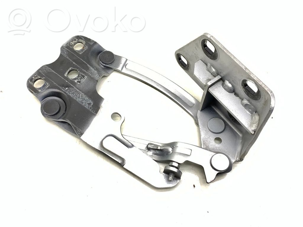 C2P26223 Jaguar F-Type Engine bonnet/hood hinges, €50.00 | RRR