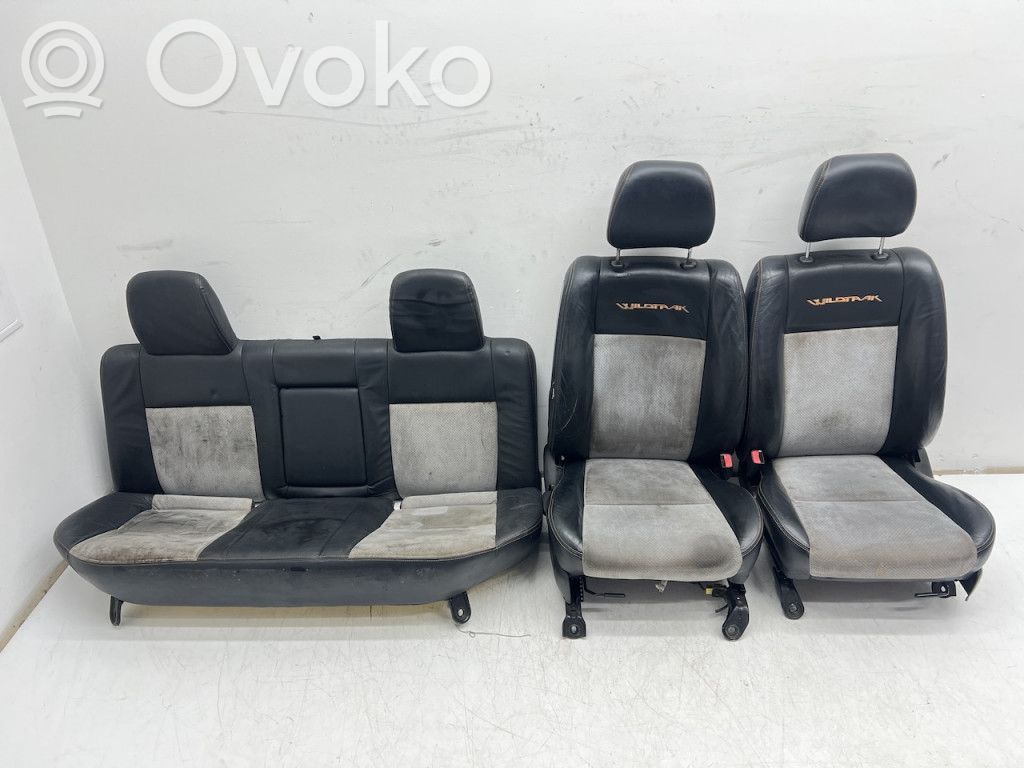 Ford Ranger Kit siège, 423,53 € | OVOKO