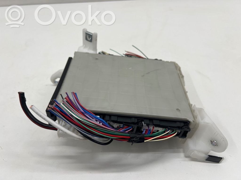 82730-02P80-A Toyota Corolla E210 E21 Korin keskiosan ohjainlaite, 101 ...