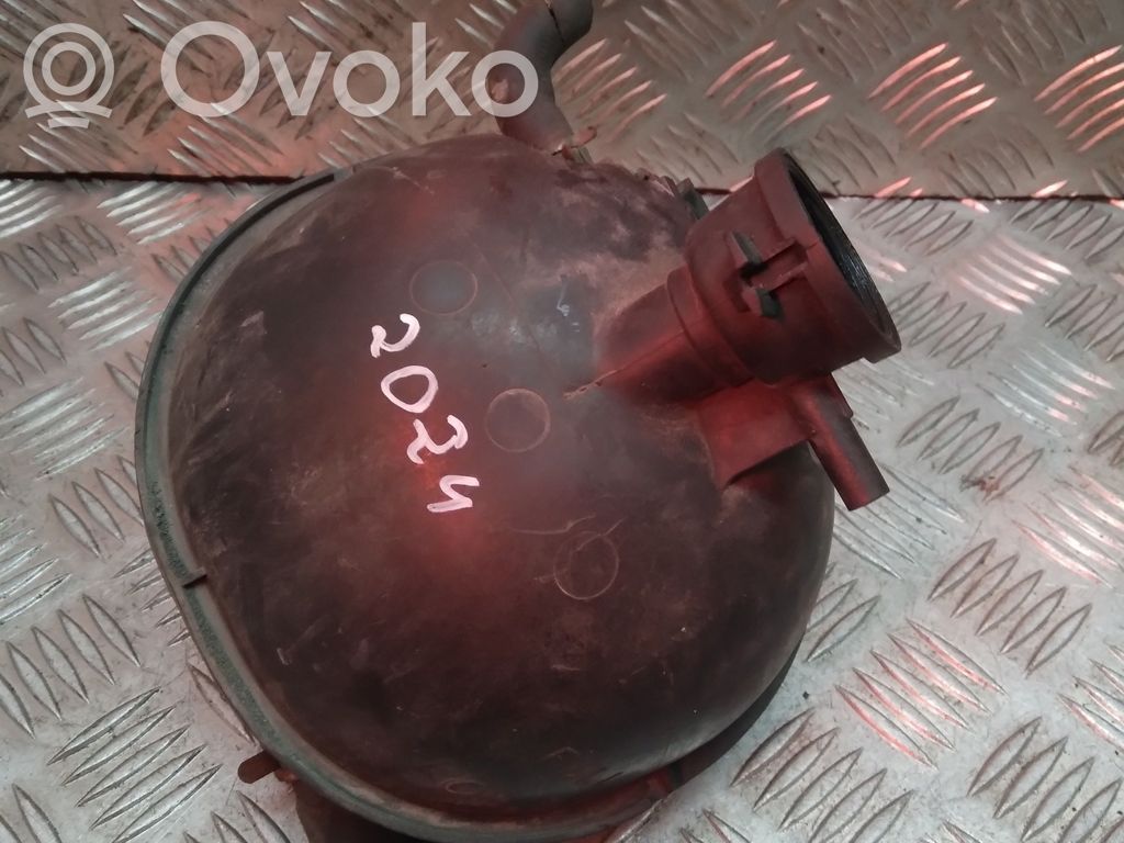 164800G020D Toyota Avensis T250 Coolant expansion tank/reservoir, €15. ...