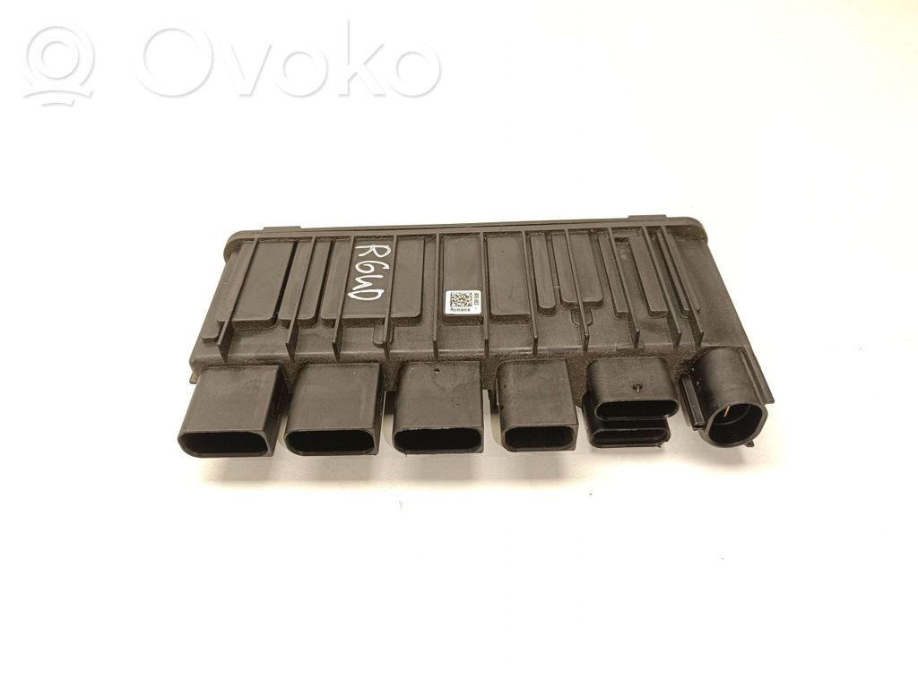 8638551 BMW 5 G30 G31 Other control units/modules, €58.18 | RRR