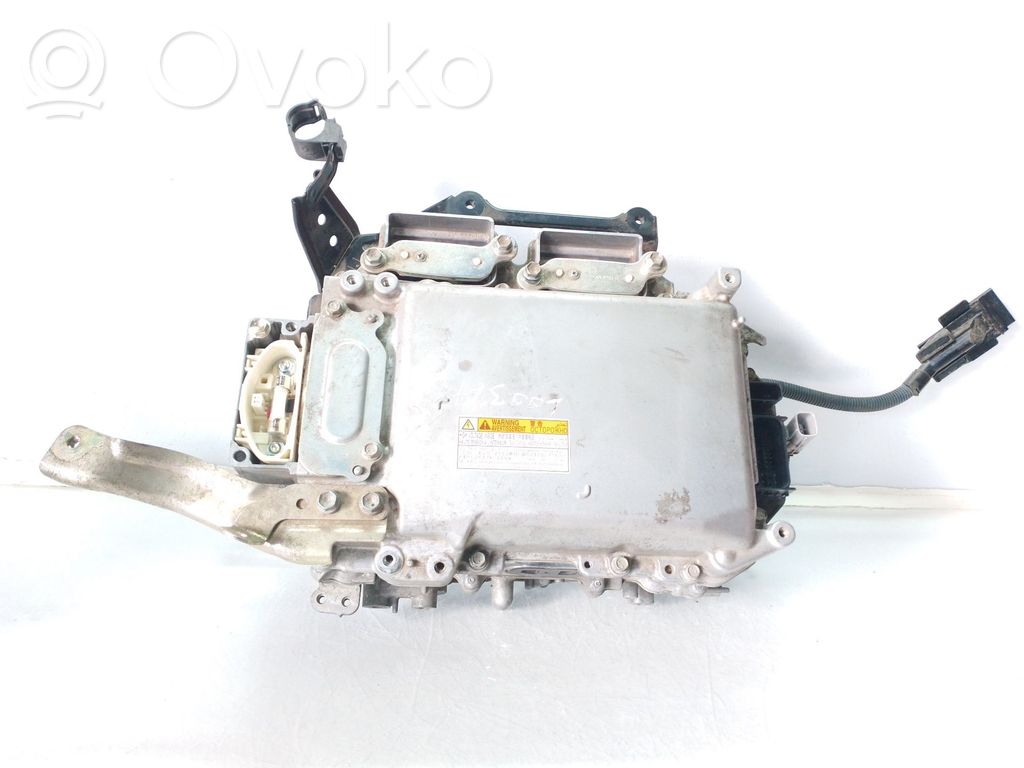 G92A042040 Toyota RAV 4 (XA40) Convertisseur / inversion de tension ...