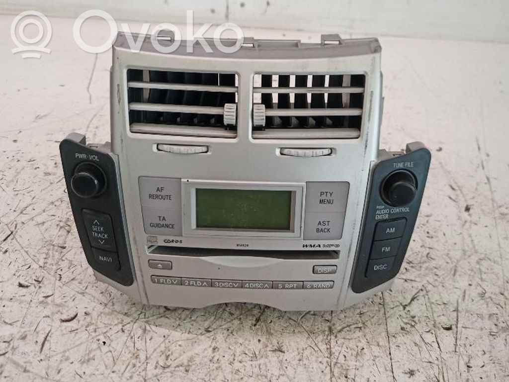 CFA00077 Toyota Yaris Unité principale radio / CD / DVD / GPS, 90,00 ...