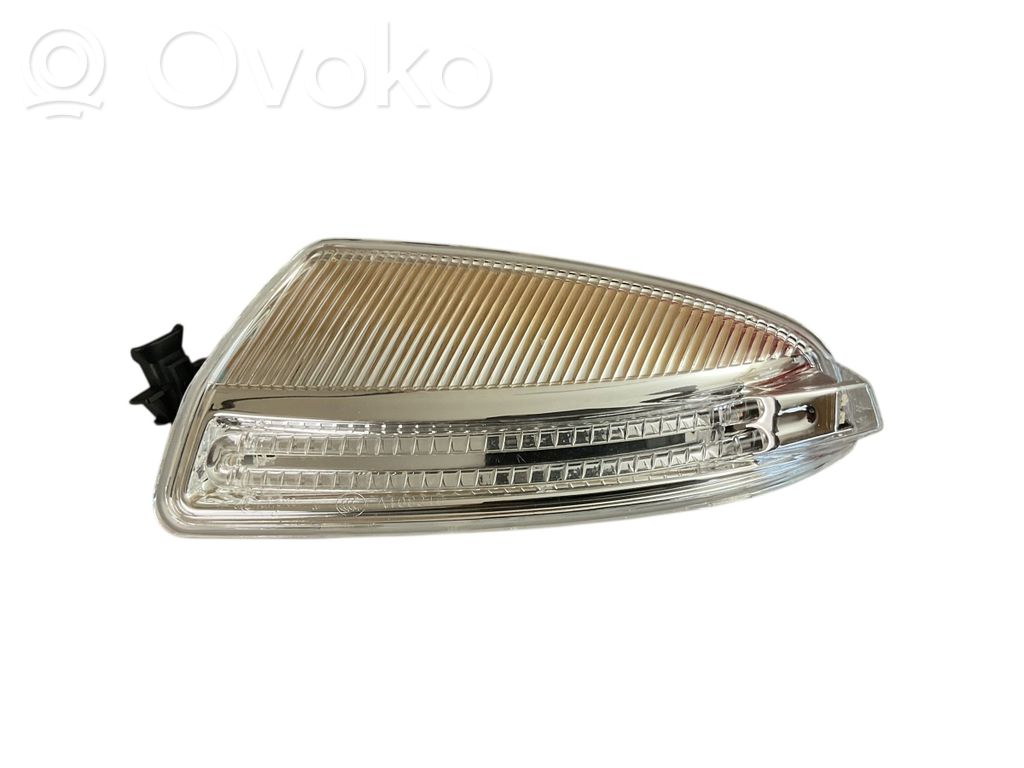 A2048200721 Mercedes-Benz ML W164 Voyant lumineux de rétroviseur, 38,00 ...