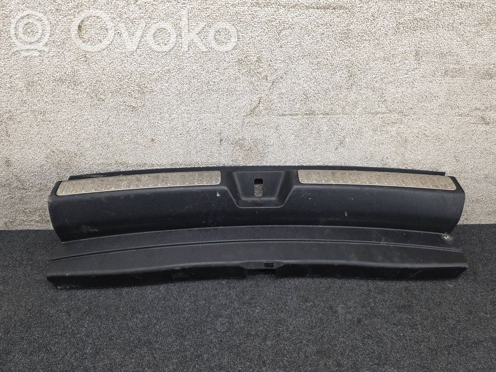 A2536904900 Mercedes-Benz GLC X253 C253 Tavaratilan kynnyksen suoja, 10 ...