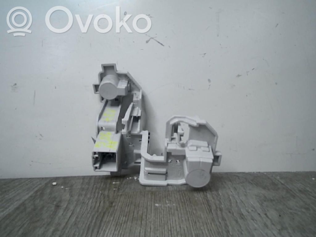 8A6113405A Ford Fiesta Number plate light, €21.50 | RRR