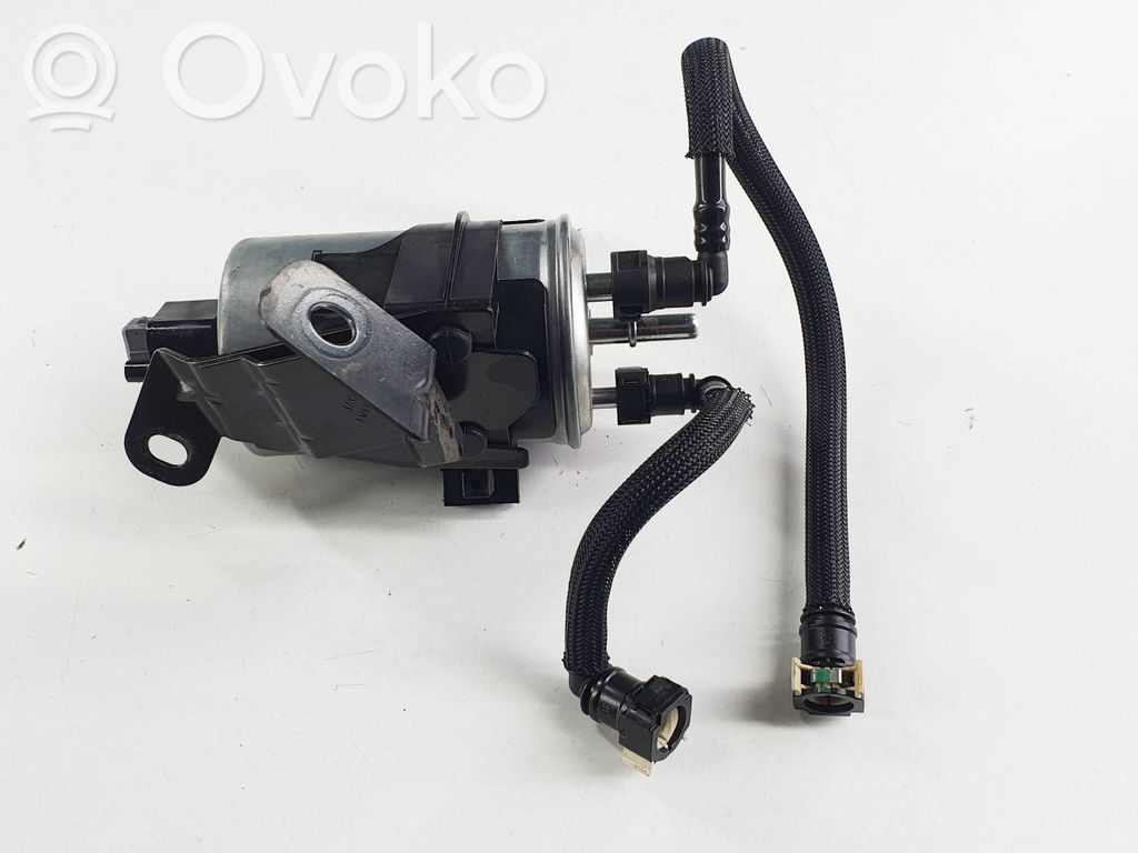 AW939180AA Jaguar XJ X351 Fuel filter bracket/mount holder, €10.00 | RRR
