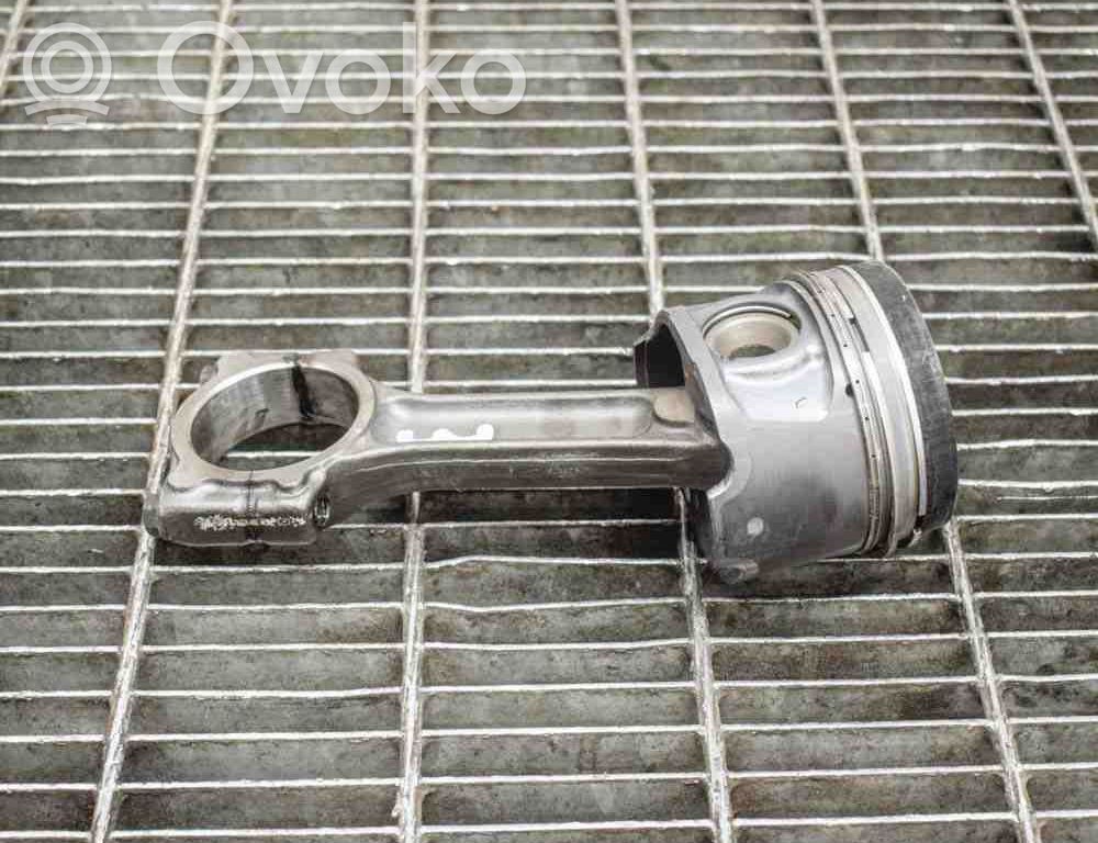 120A16959R Dacia Sandero Piston, 48,00 € | OVOKO