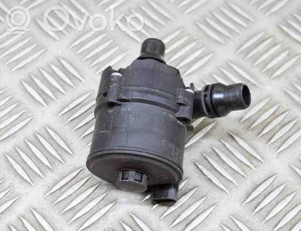 7643949 BMW 2 F45 Pompe à eau de liquide de refroidissement, 21,00 ...