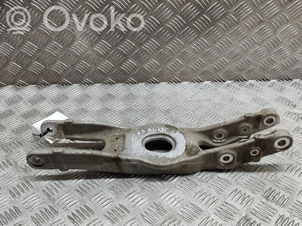 A2053523300 Tesla Model 3 Triangle bras de suspension supérieur arrière ...