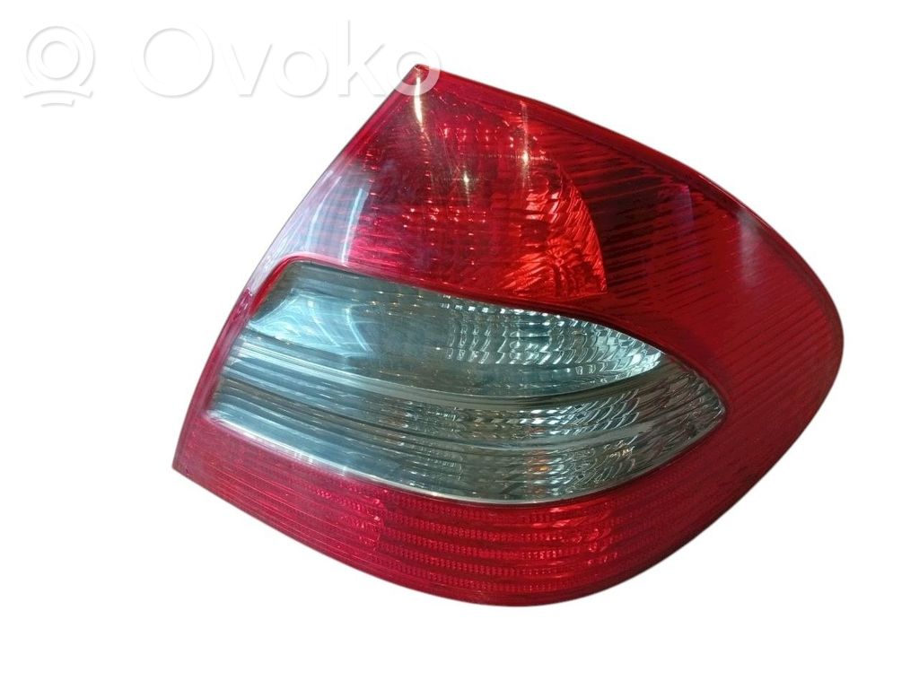 2118202464 Mercedes-Benz E W211 Feux arrière / postérieurs, 50,00 € | OVOKO