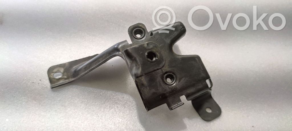 4H0823426 Audi A8 S8 D4 4H Konepellin lukituksen vastakappale, 14,85 ...